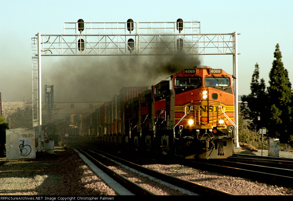 BNSF 4069
